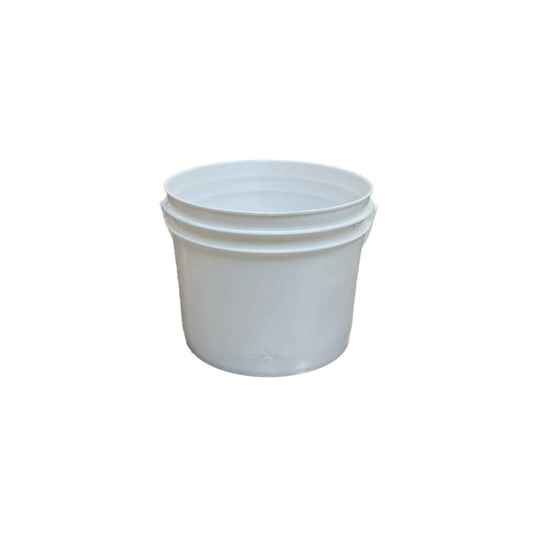 Plastic Bucket in White, 11 L - GAGNON - La Grande Quincaillerie